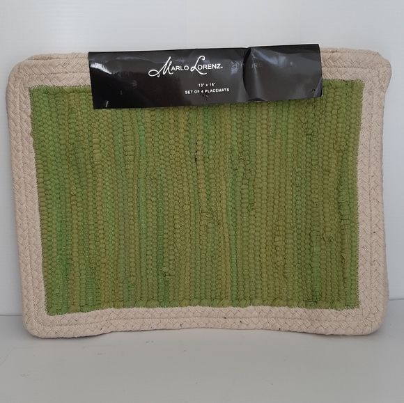 Marlo Lorenz | Dining | Marlo Lorenz Placemats Set Of 4 3x18 Green ...